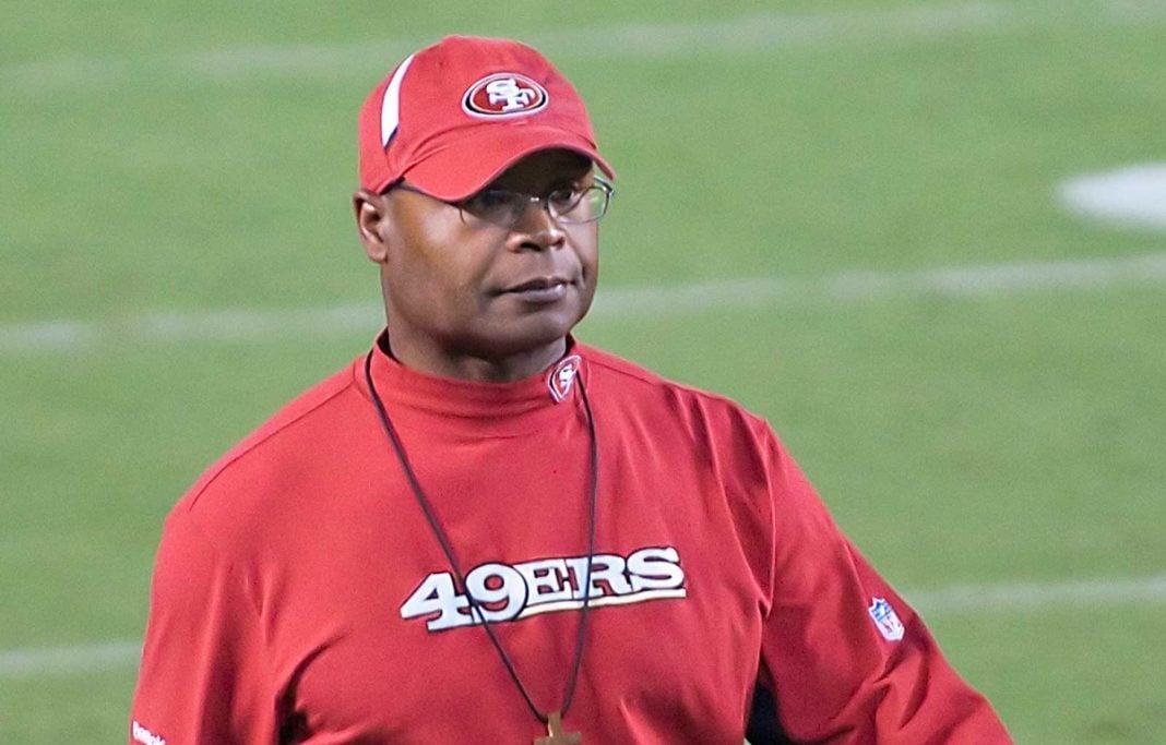 Chicago Bears Interview Team Legend For Defensive Coordinator Job