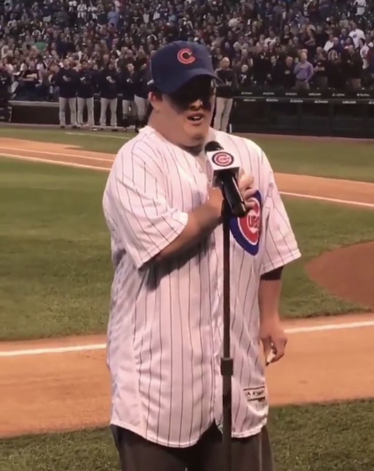 30-Year-Old Cubs Fan Brings The House Down With His Singing Of The ...