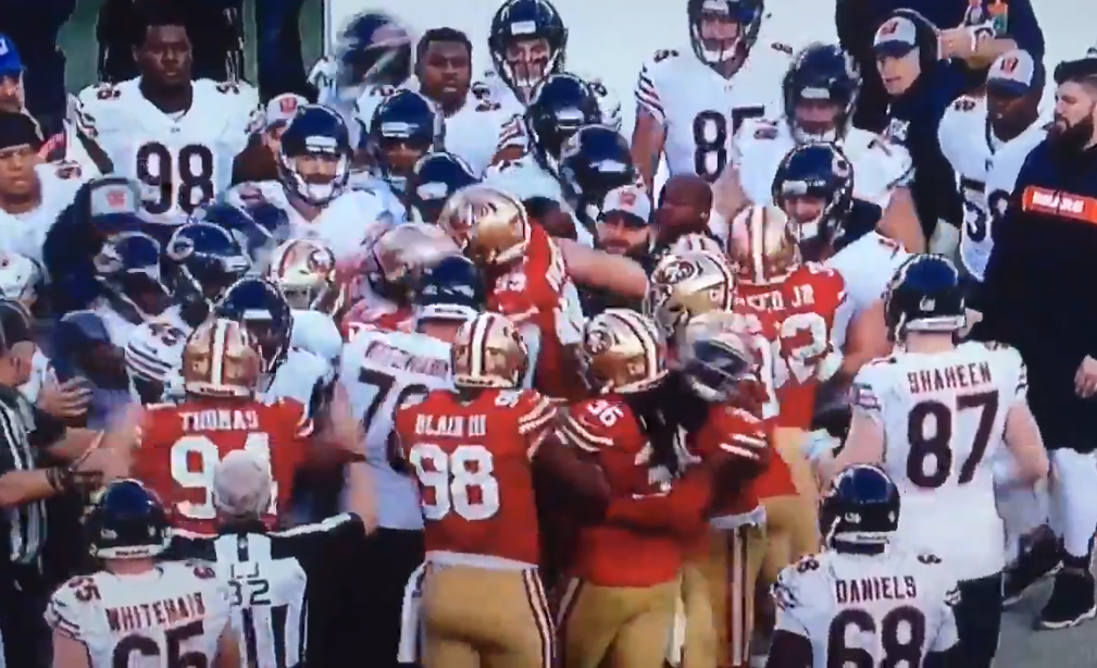 Anthony Miller Has ZERO Regrets About Retaliating On Trubisky Late Hit