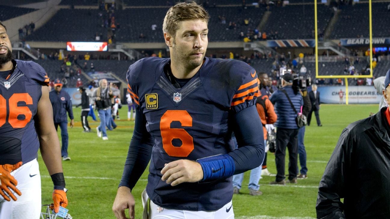 Successful Chicago Bears QBs Had One Thing In Common: They Were A**holes