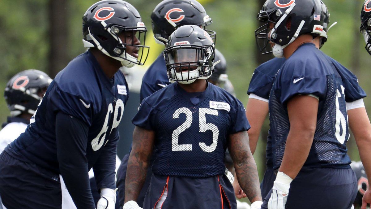 Eagles Game Result May Determine a Key Chicago Bears Roster Decision