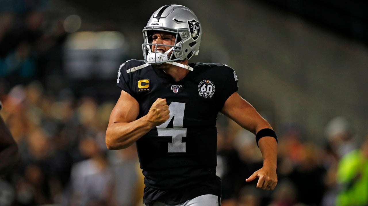 Derek Carr Instagram Post Has Bears Fans Going Nuts