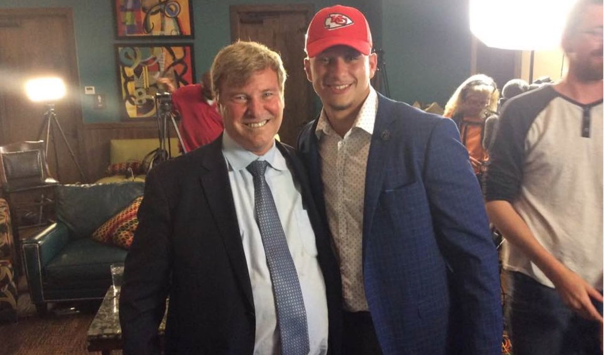 Quarterback Master Warns Bears Not to Dump Mitch Trubisky