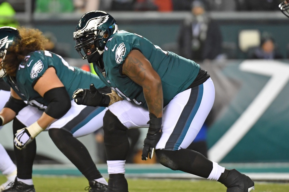 Chicago Bears Insider Pleads Team To Sign Future Hall of Famer