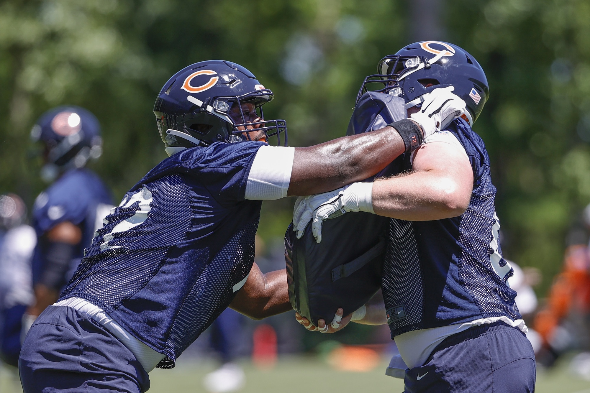Ex-Champion Points Out Hidden Strength Of Chicago Bears O-Line