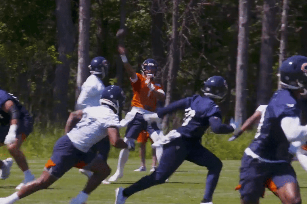 VIDEO: Justin Fields Delivers Gorgeous Throw Over Two Defenders