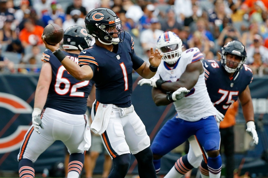 Hall of Fame QB Warren Moon Applauds Bears' Handling Of Justin Fields