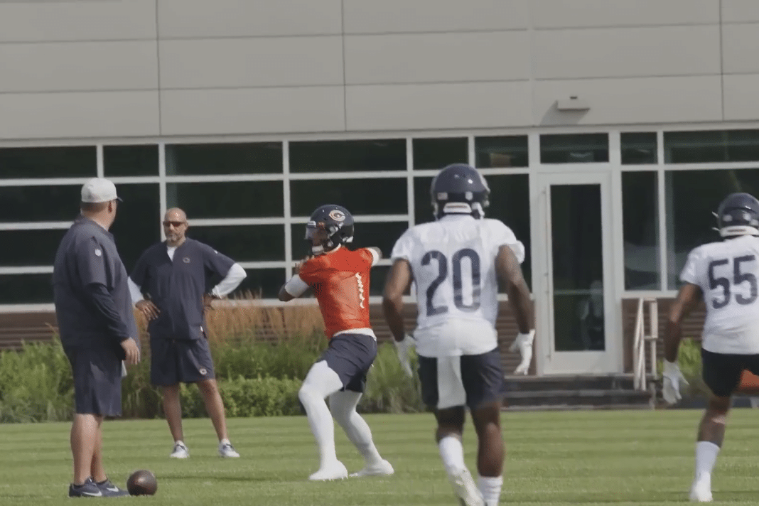 Justin Fields Was A Problem For Bears Defense In Latest Practice