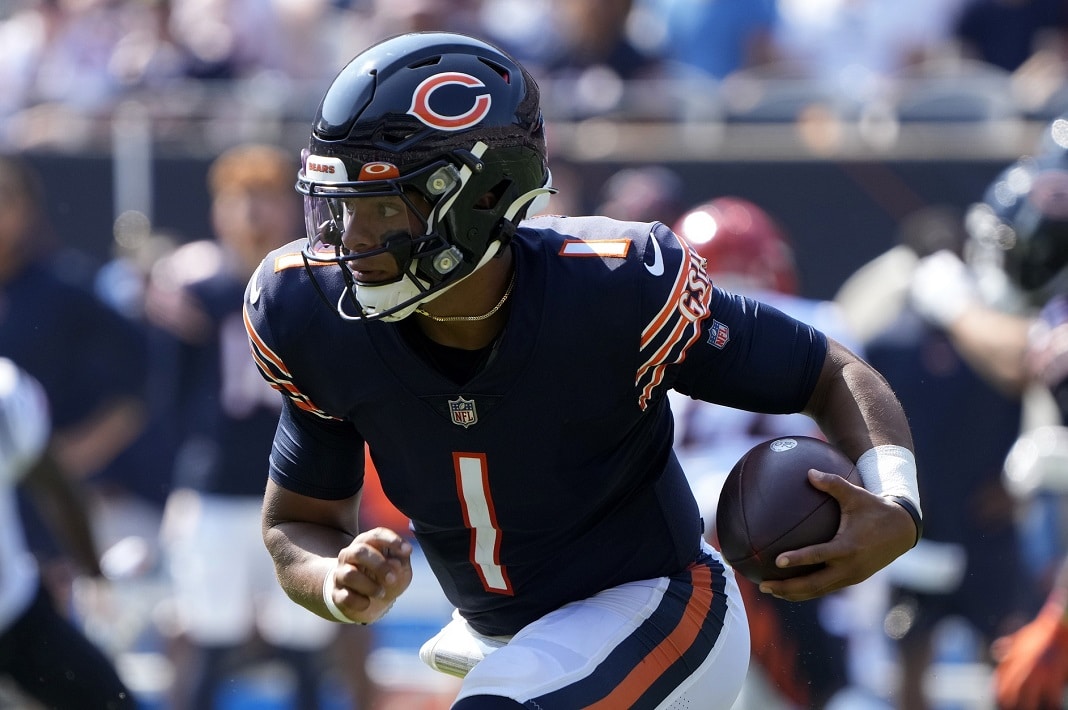 Why Justin Fields Starting In Cleveland Is A Good Omen
