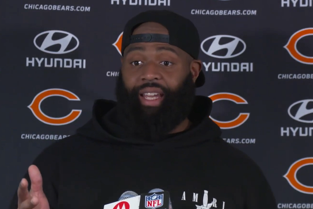 Justin Fields Has Made Akiem Hicks Into A Believer