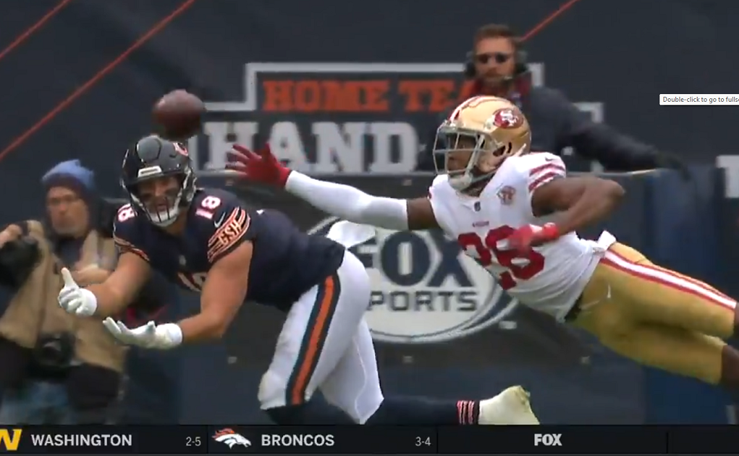 VIDEO: Justin Fields Delivers First WOW Touchdown Of The Year