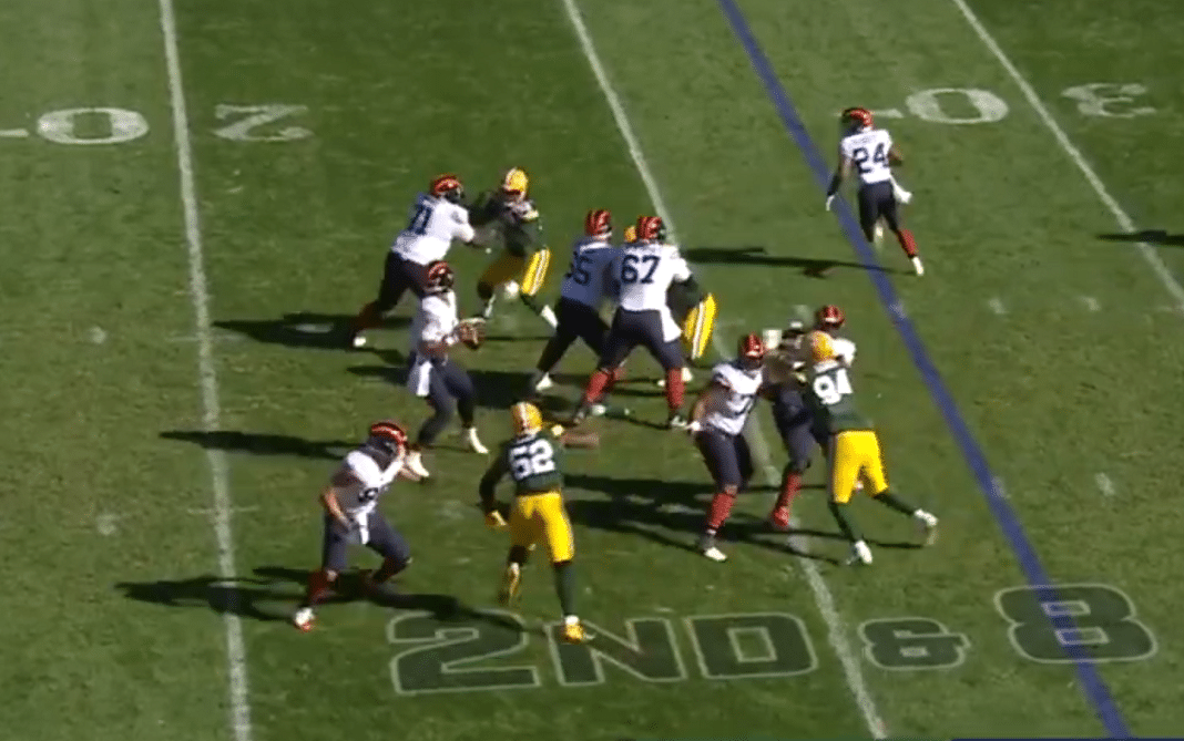 Two Throws Vs. Packers Show How Much Better Justin Fields Is Getting