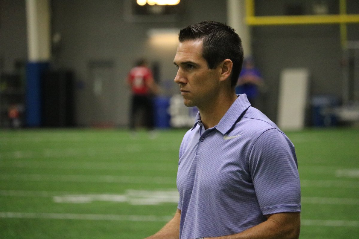 Joe Schoen Said To Be "Very Interested" In Bears GM Position