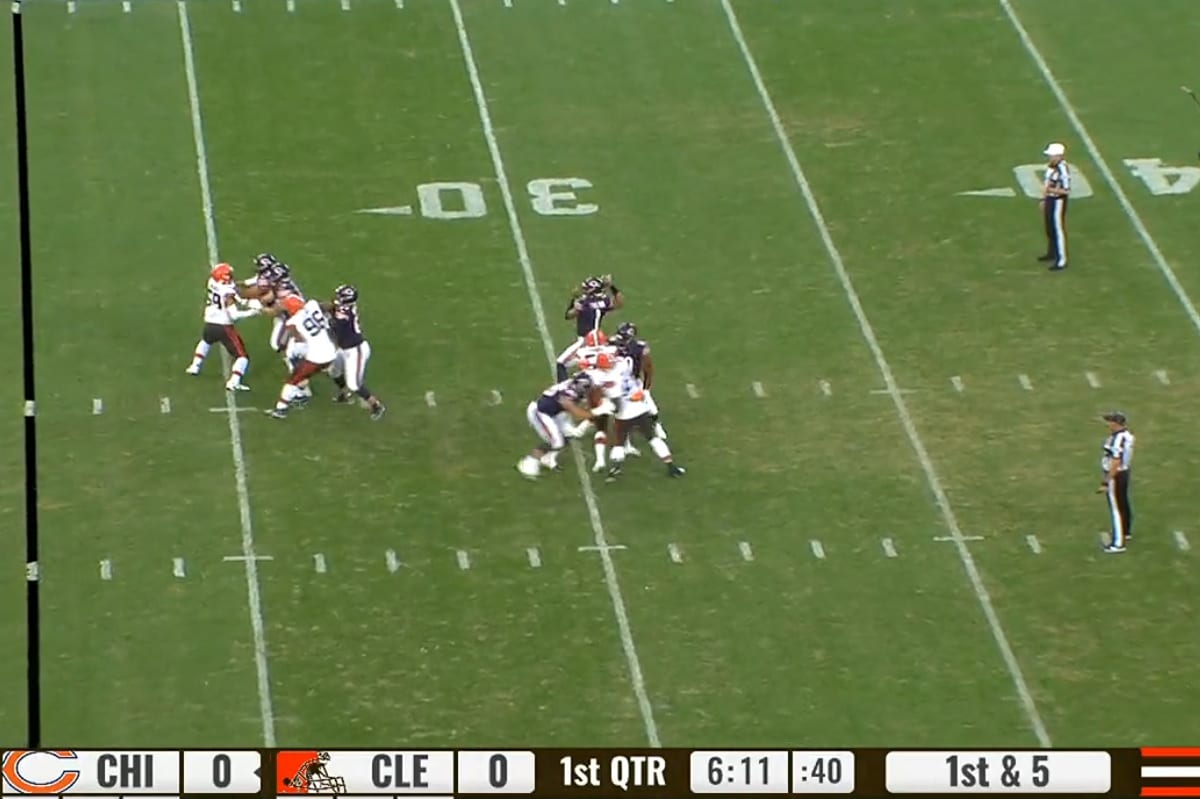 VIDEO: Justin Fields Caps TD Drive With Absolute Missile