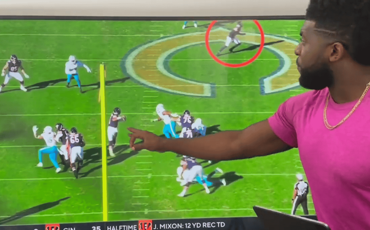 Former Player Declares Justin Fields Most "Dangerous" QB In NFL