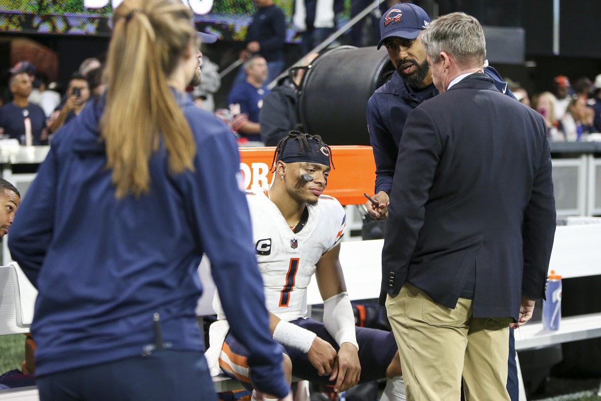 Matt Eberflus Gave Details On Bears' Bizarre Final Drive Play Calls