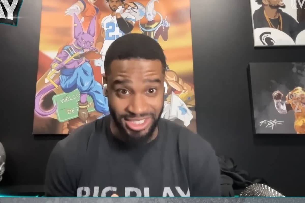 Darius Slay Doubles Down, Calling Justin Fields "Magnificent"