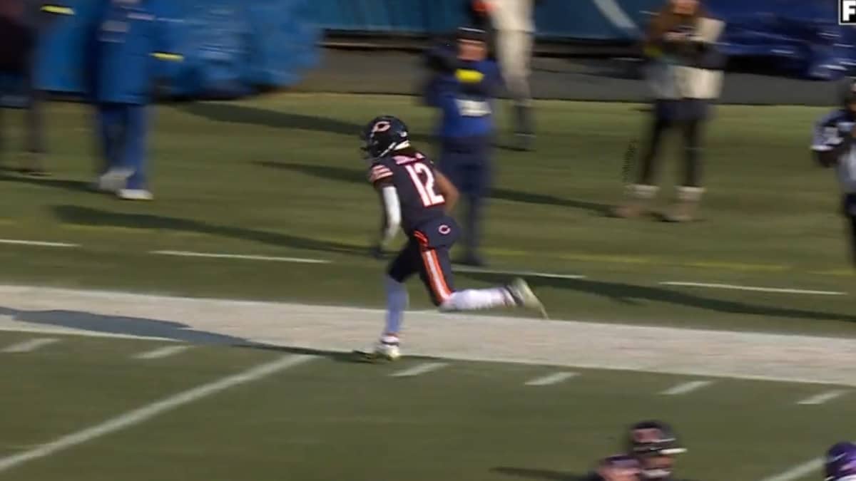 VIDEO: Velus Jones Breaks Bears Record On This Electric Run