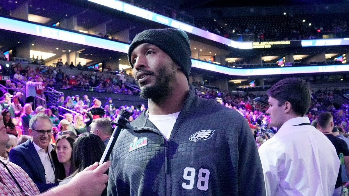 Robert Quinn Is Still Angry The Bears Traded Him