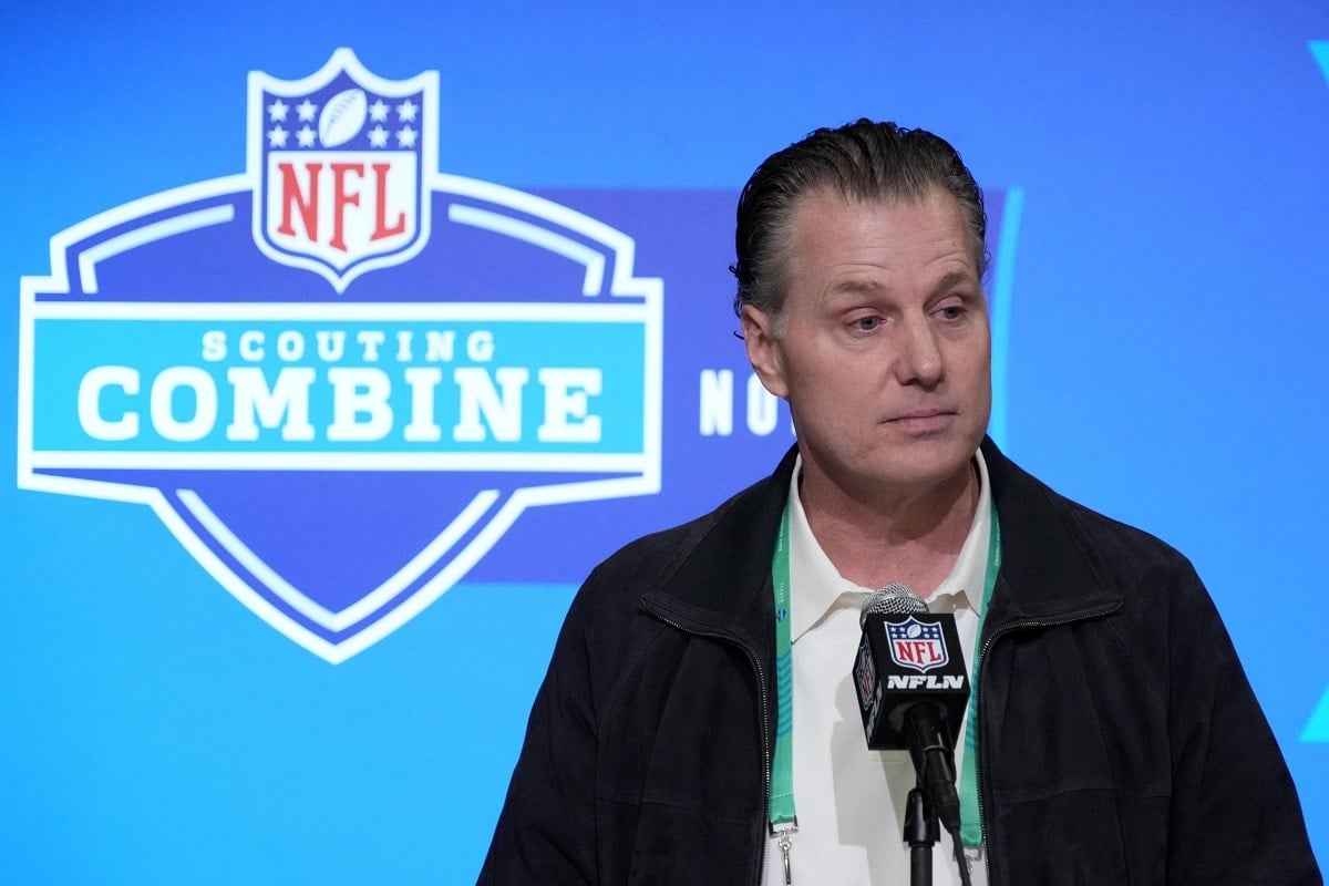 Matt Eberflus Had Weird Comments About Bears QB Interviews