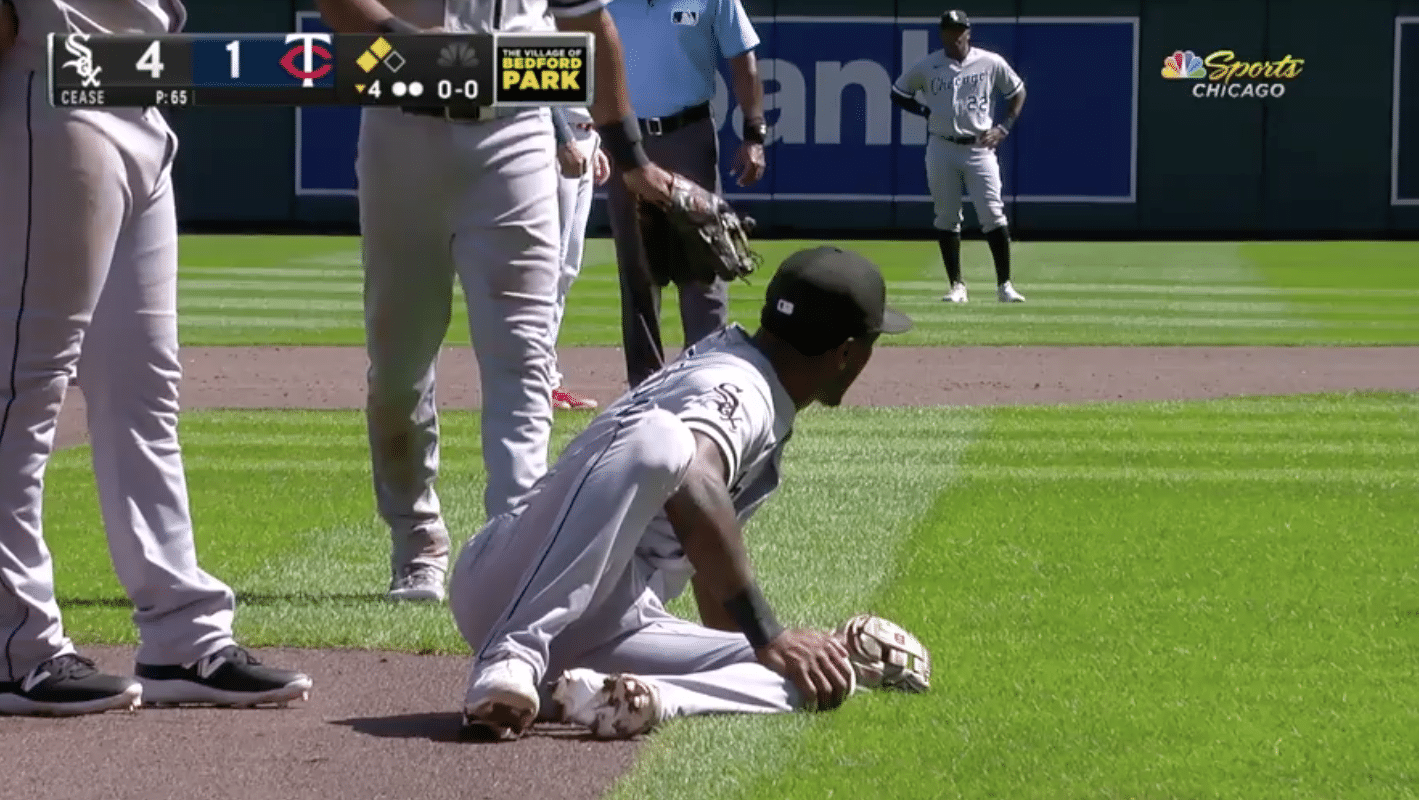 Tim Anderson Leaves Game vs. Twins After Awkward Collision