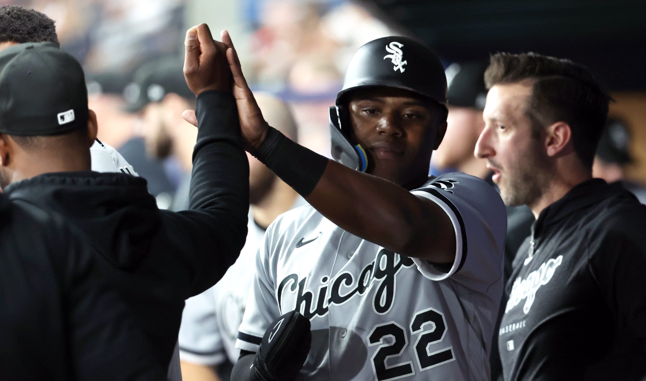 White Sox DFA 2 Pitchers and Replace 5 Players on MLB Roster