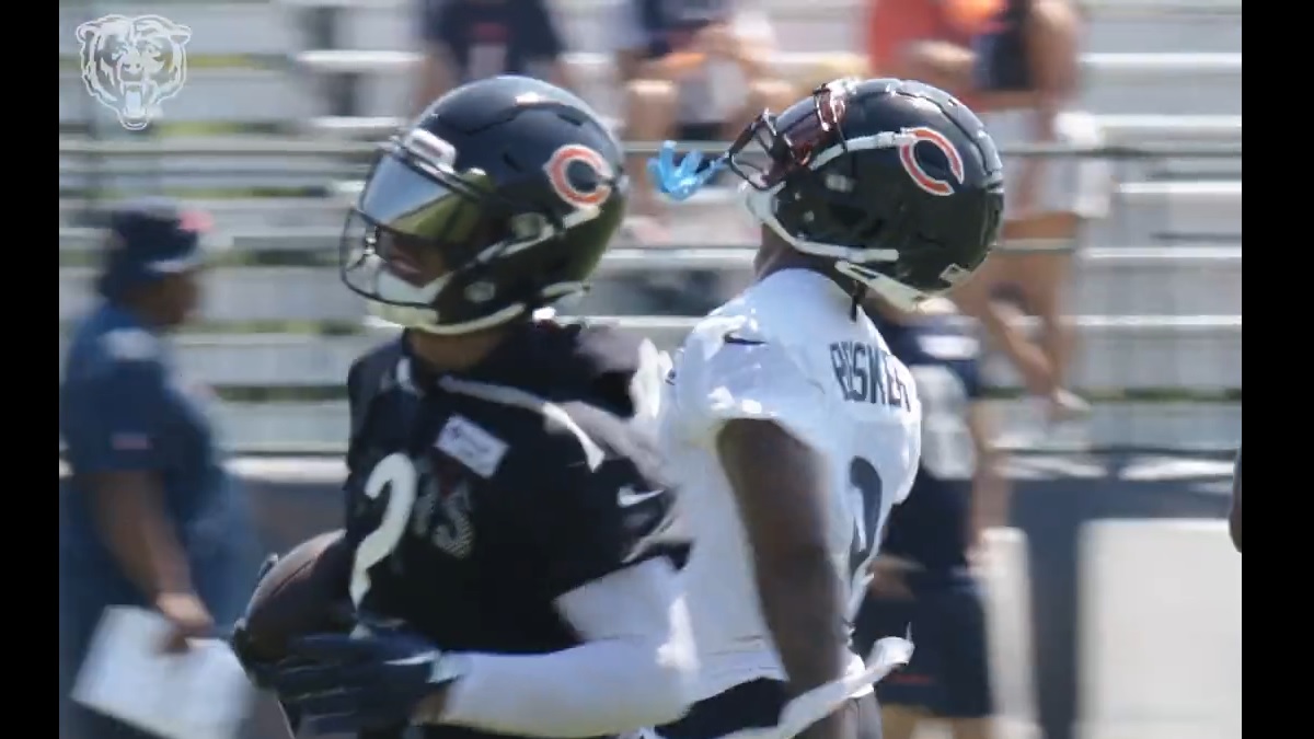 Bears Defense Already Seems Tired Of Justin Fields And D.J. Moore