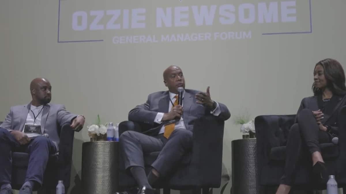 Kevin Warren Revealed 3 Questions He Asked Every Single Person At Halas ...