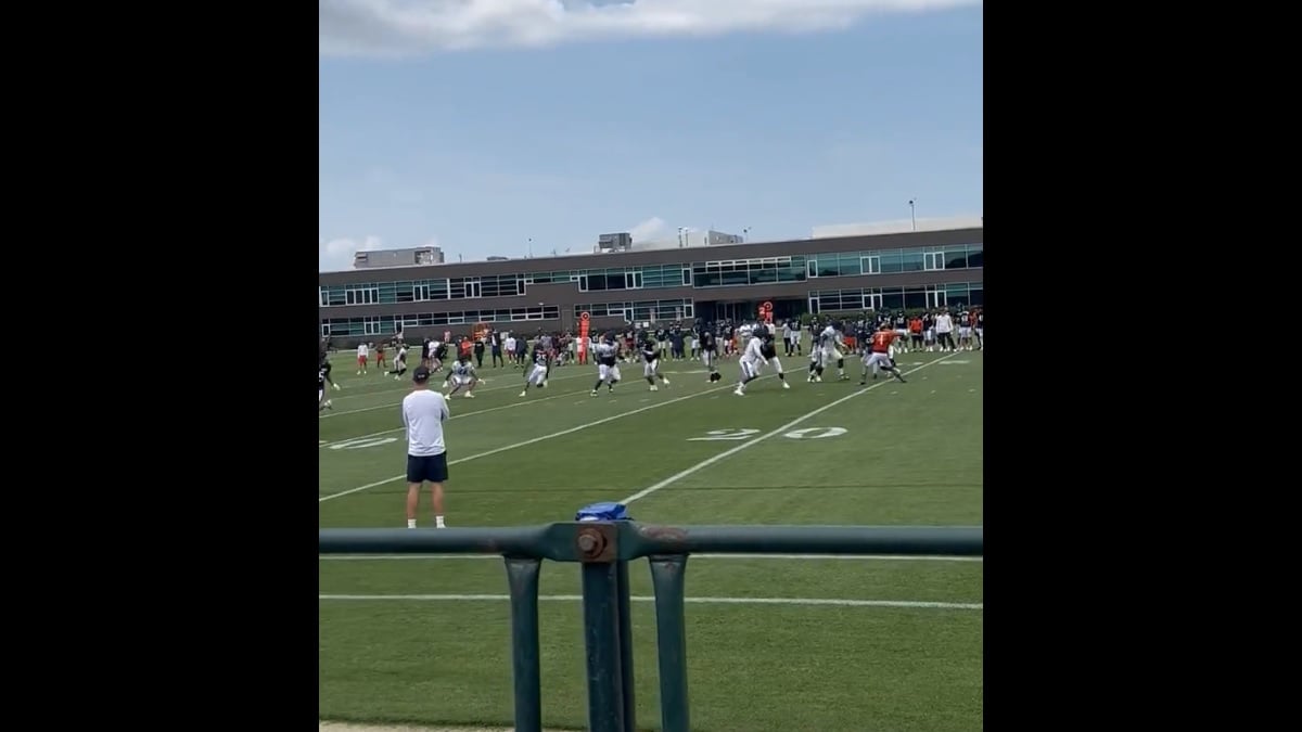 Chicago Bears Passing Attack Came Out Firing In First Padded Practice