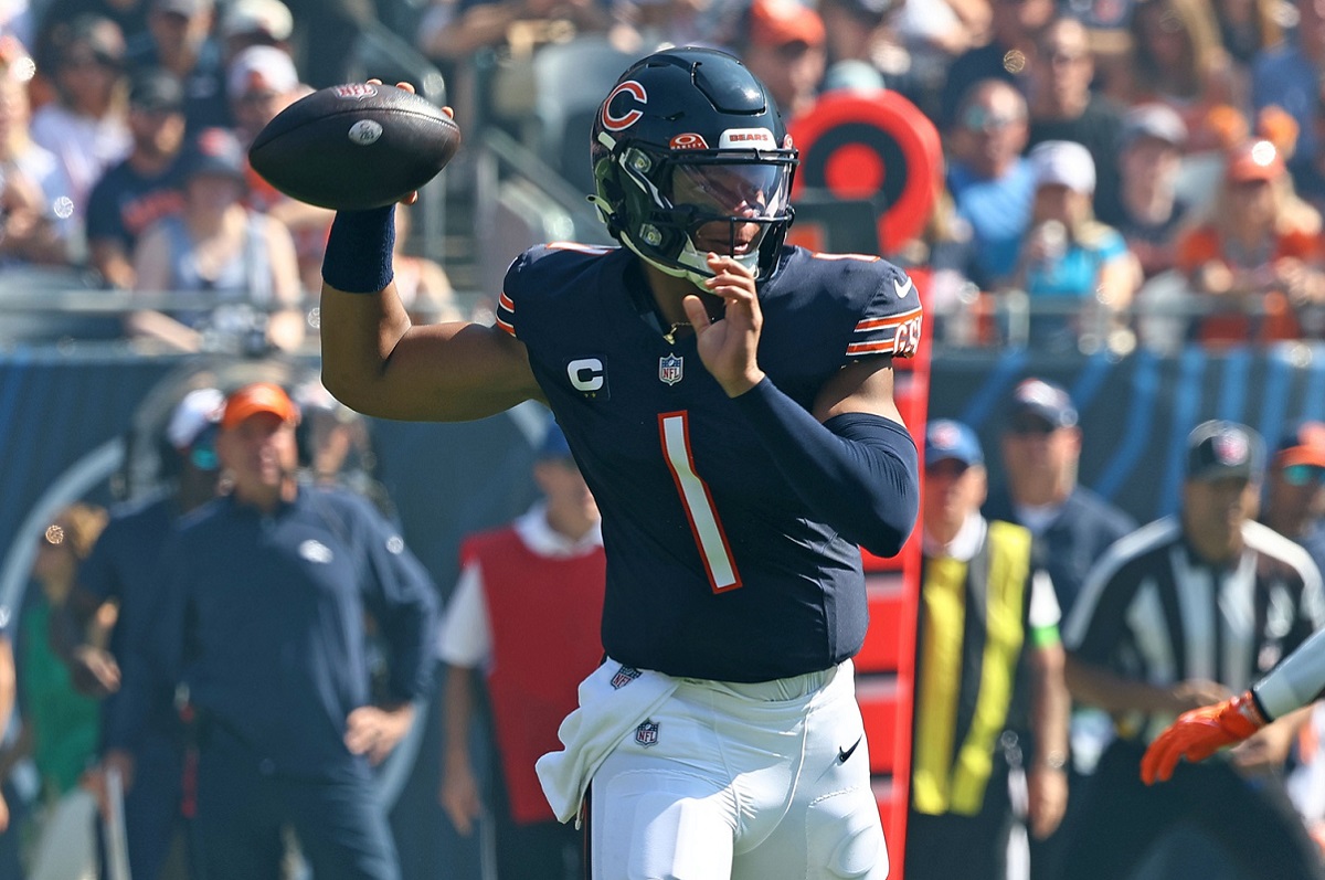 Bears Insider Provides New Details On Justin Fields' Future