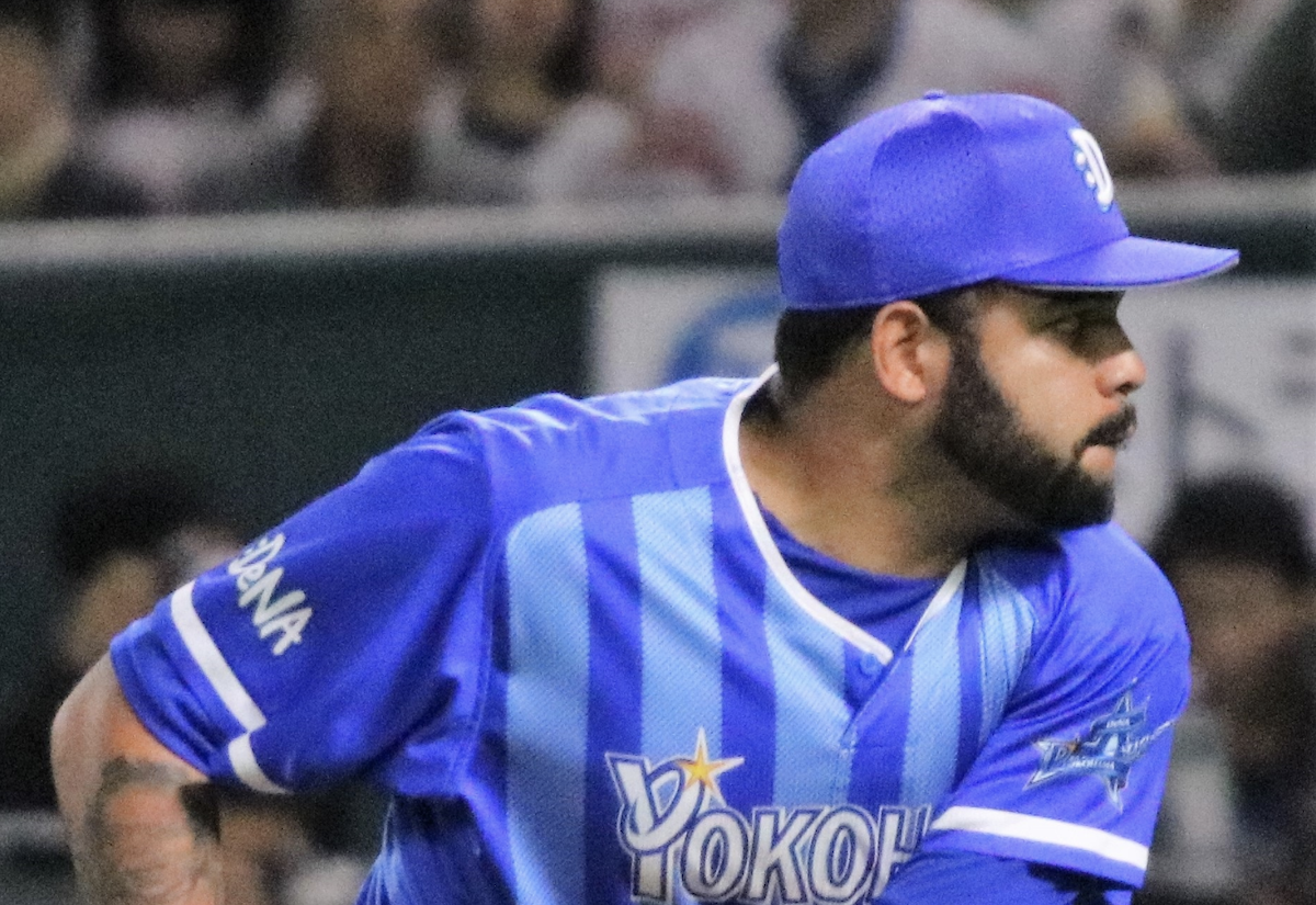 Cubs Sign Free Agent Pitcher out of Japan