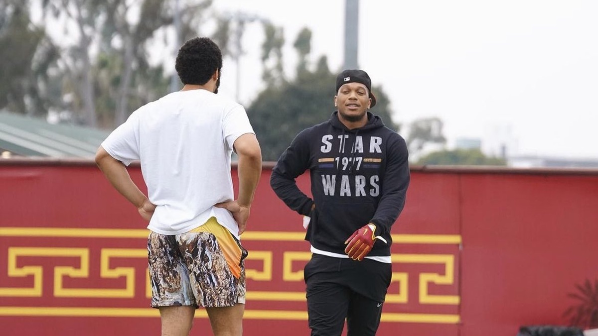 DJ Moore Already Has Glowing Things To Say About Caleb Williams