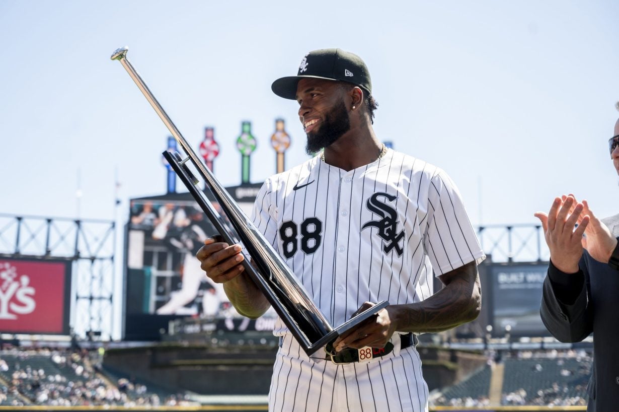Despite Injury Concerns Getz Doubles Down on Luis Robert Jr. With Bold ...