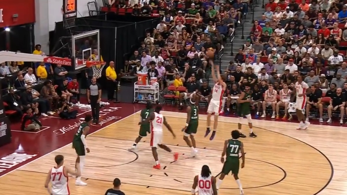 Matas Buzelis Put On A Show In First Half Of Summer League Opener