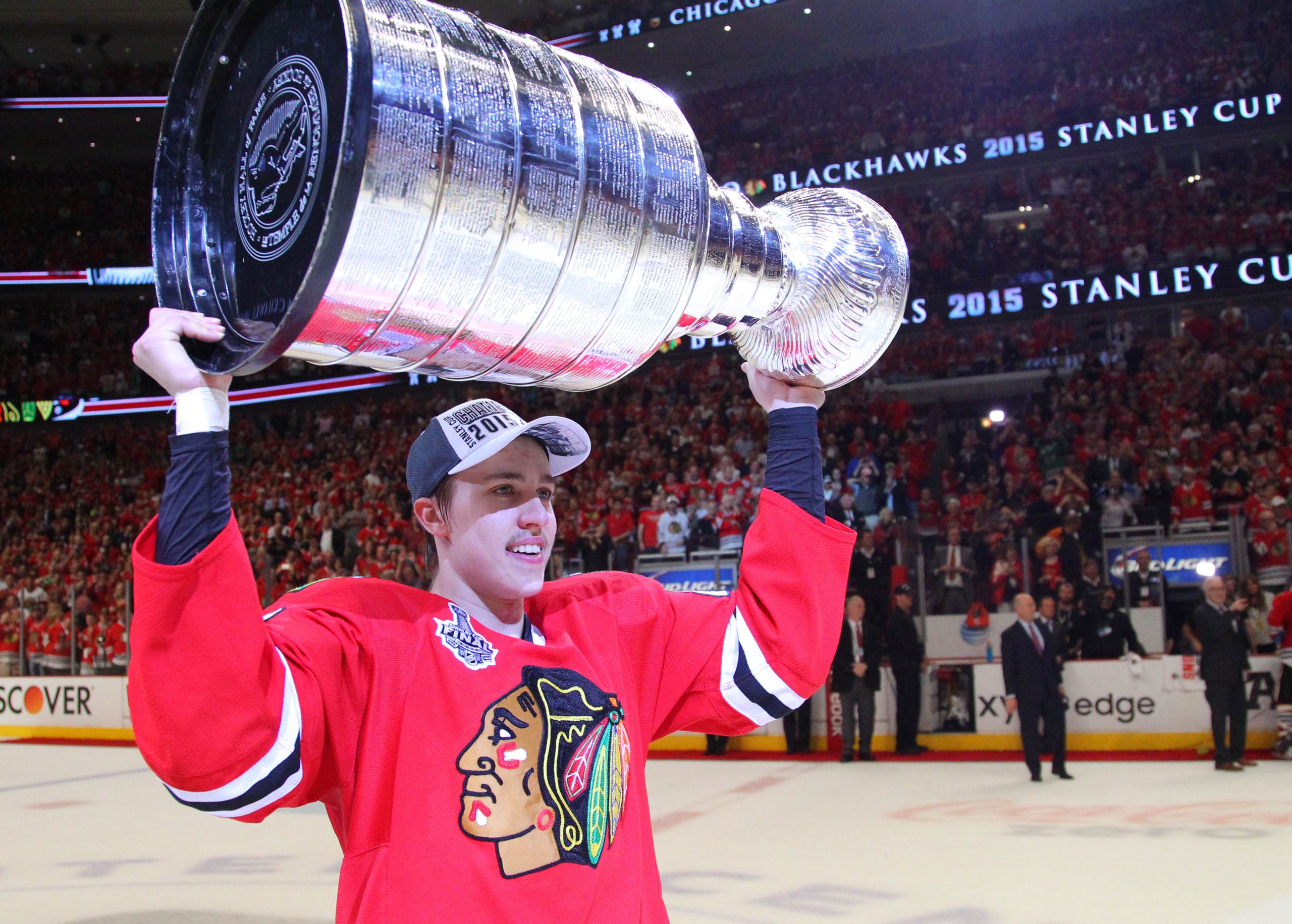Blackhawks EXPLODE In Free Agency!: Teuvo Teravainen Reunion Highlights ...
