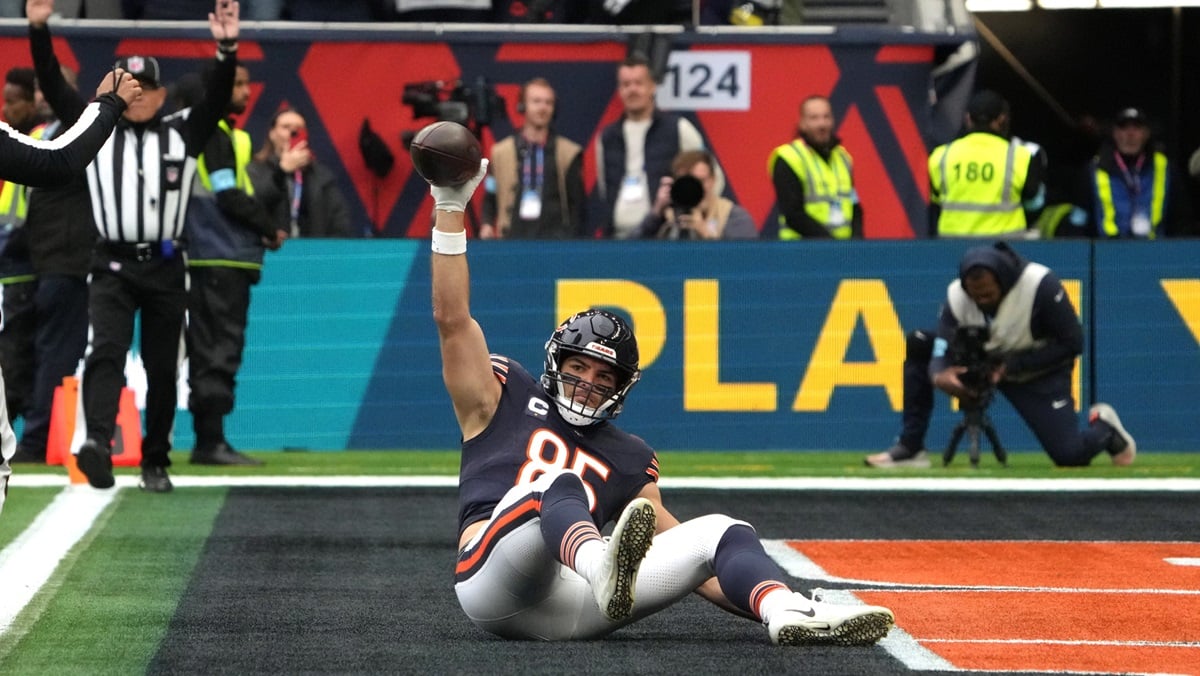 Seems Cole Kmet Has More Fans Inside NFL Than We Thought