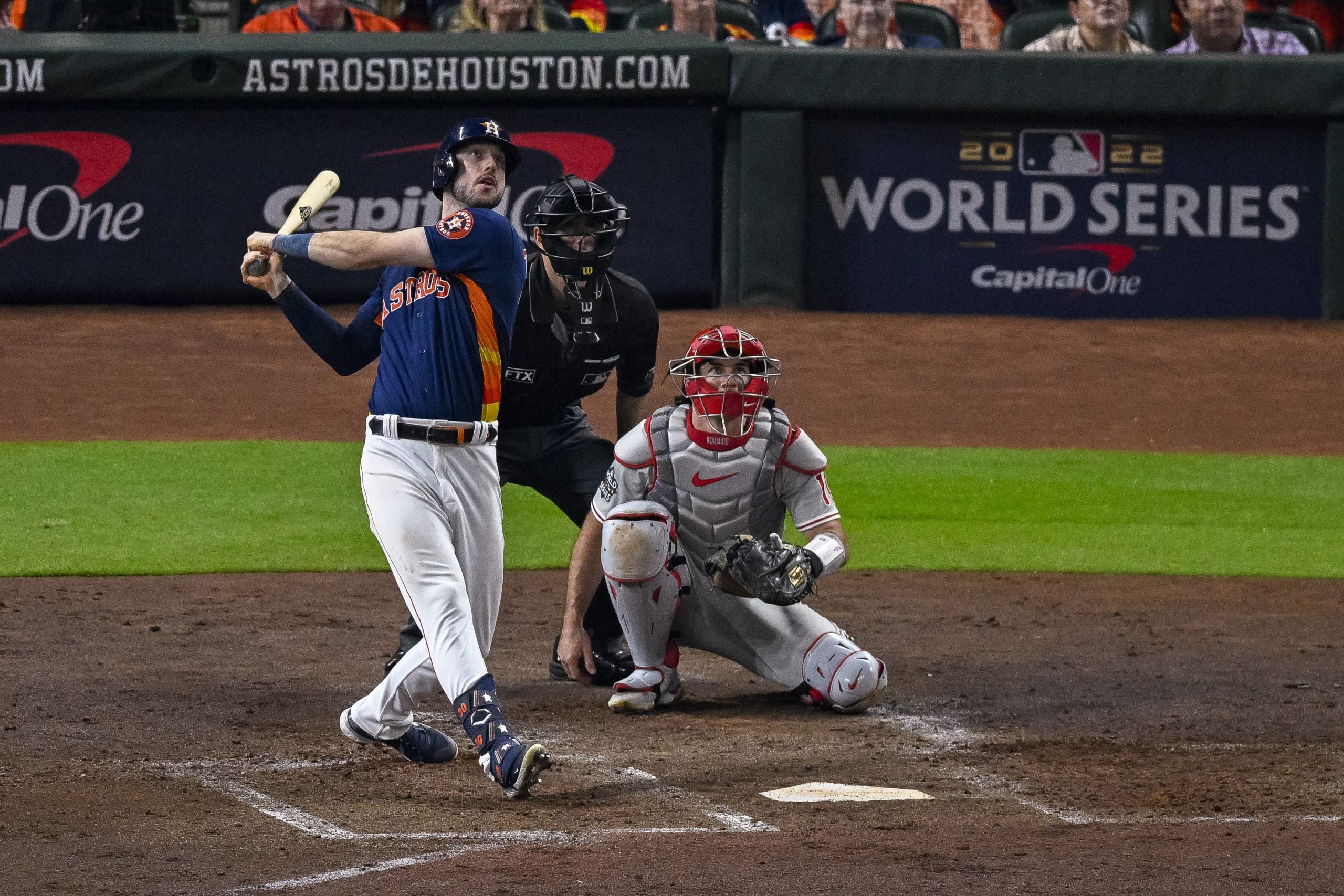 Insiders Add Fuel to Kyle Tucker Cubs Trade Rumors