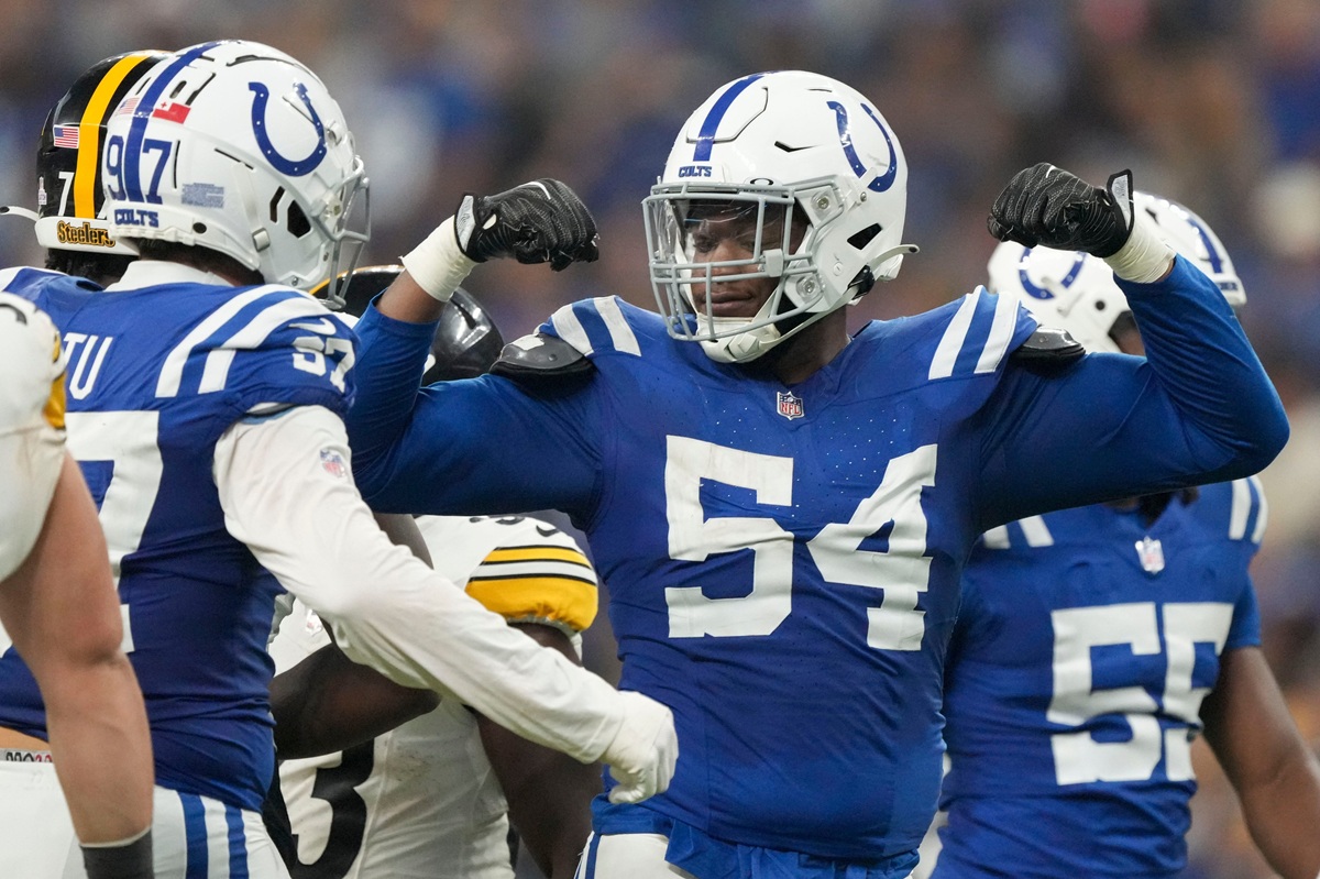 Bears Land Dennis Allen His Perfect Edge Rusher