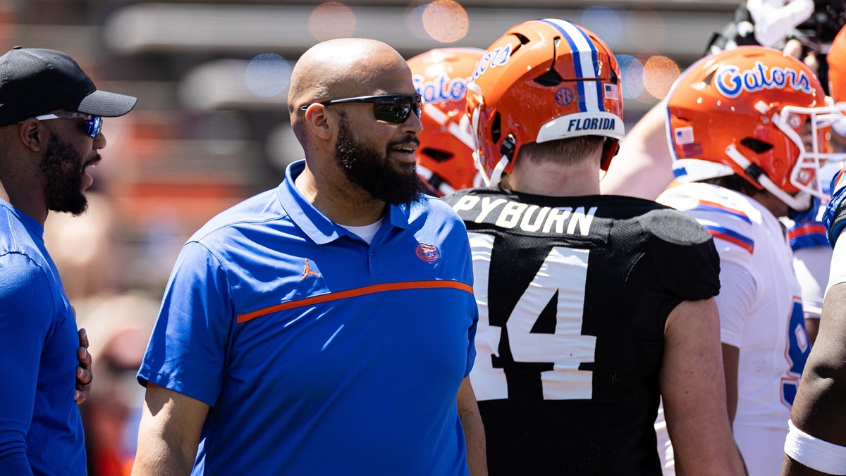 Chicago Bears Looking Into Rising Star For Defensive Line Coach